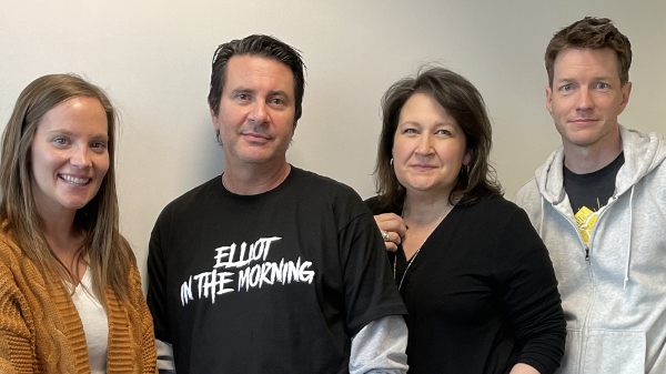 ALT 92.3/New York Adds Elliot in the Morning